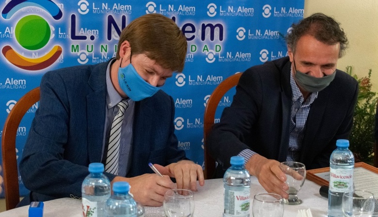 El intendente de Leandro N. Alem recibió al Ministro de Obras Públicas ...