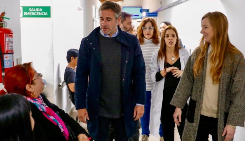 Achával presentó una innovadora tecnología médica, “única en el sistema ...